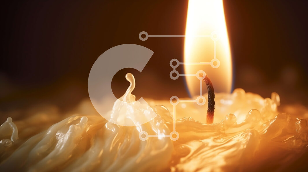 Imagen de primer plano de una vela encendida con cera goteando fotos de ...