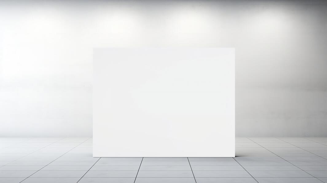 Descarga Póster blanco en blanco en una habitación vacía Mockups En ...