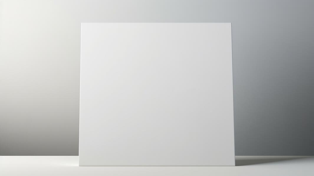 Descarga Póster blanco en blanco sobre mesa vacía para publicidad y ...