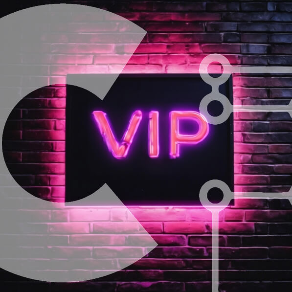 Letreiro de néon rosa VIP em parede de tijolos banco de imagens ...