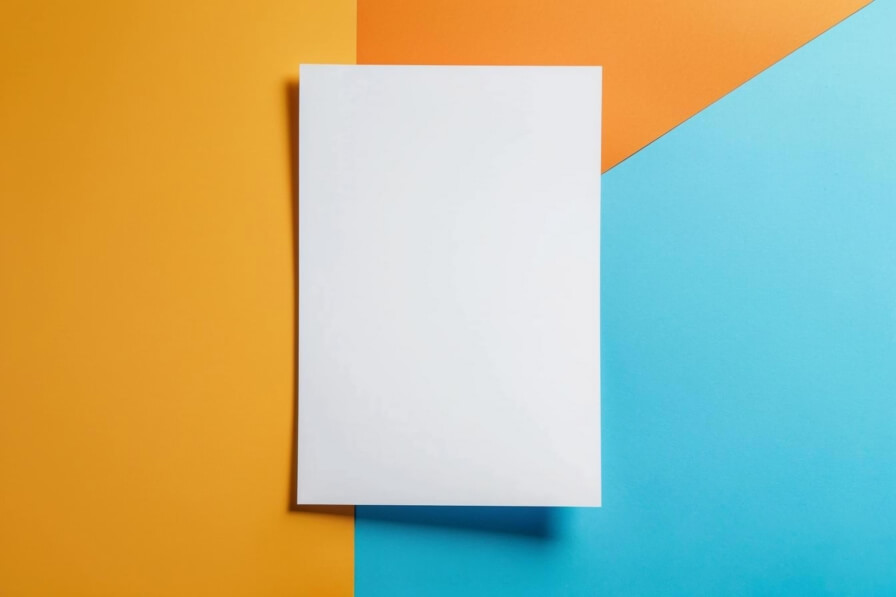 Scarica Sfondo colorato con foglio di carta bianco Mockups Online ...