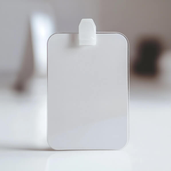 Baixe Objeto Retangular Claro com Aba Mockups - Creative Fabrica