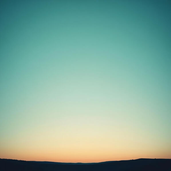 Descarga Paisaje al amanecer con cielo turquesa y colinas en silueta ...